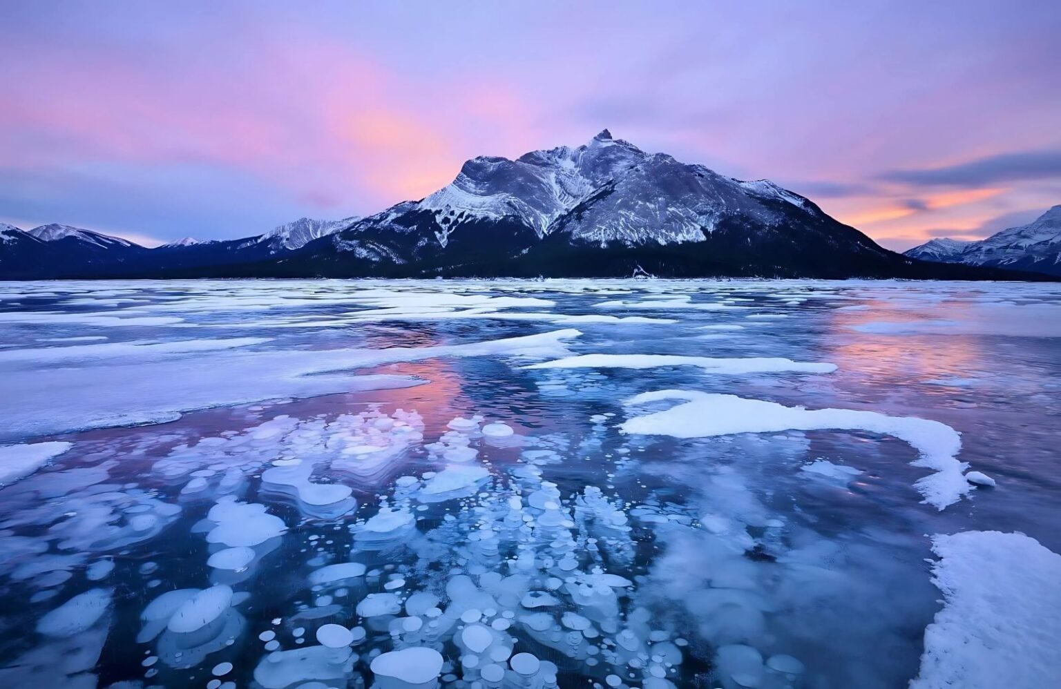 OM Symbol Below Shiva Linga: Divine Sign? | AstroCulture